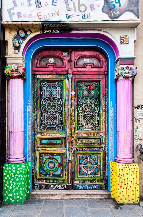 Collab house : lorsque les influenceurs vivent en colocation - COOLOC